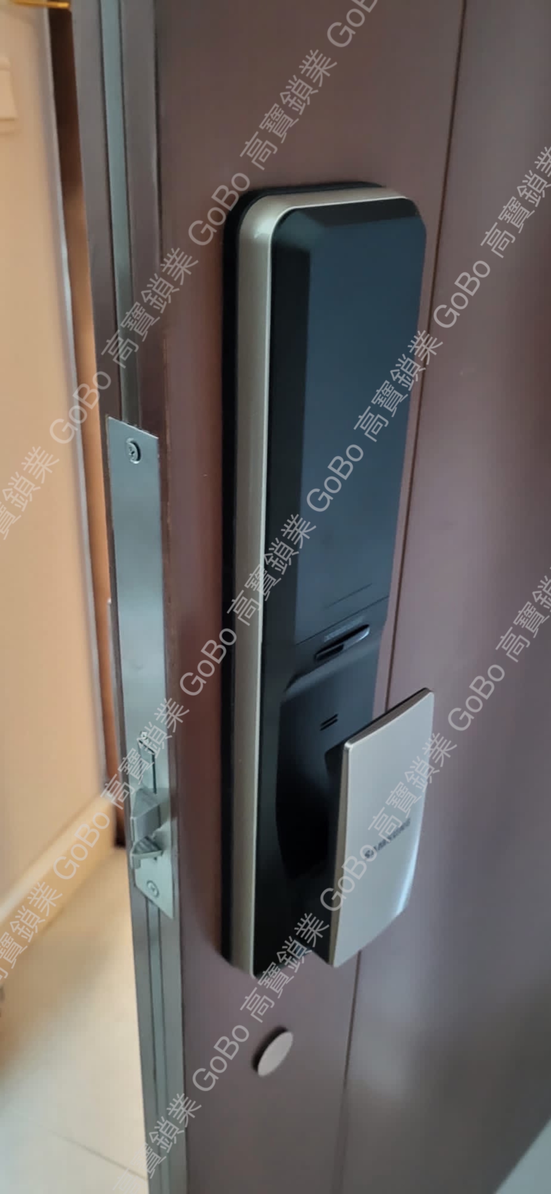 東涌 映灣園 裝電子門鎖 Samsung P72 香檳金色